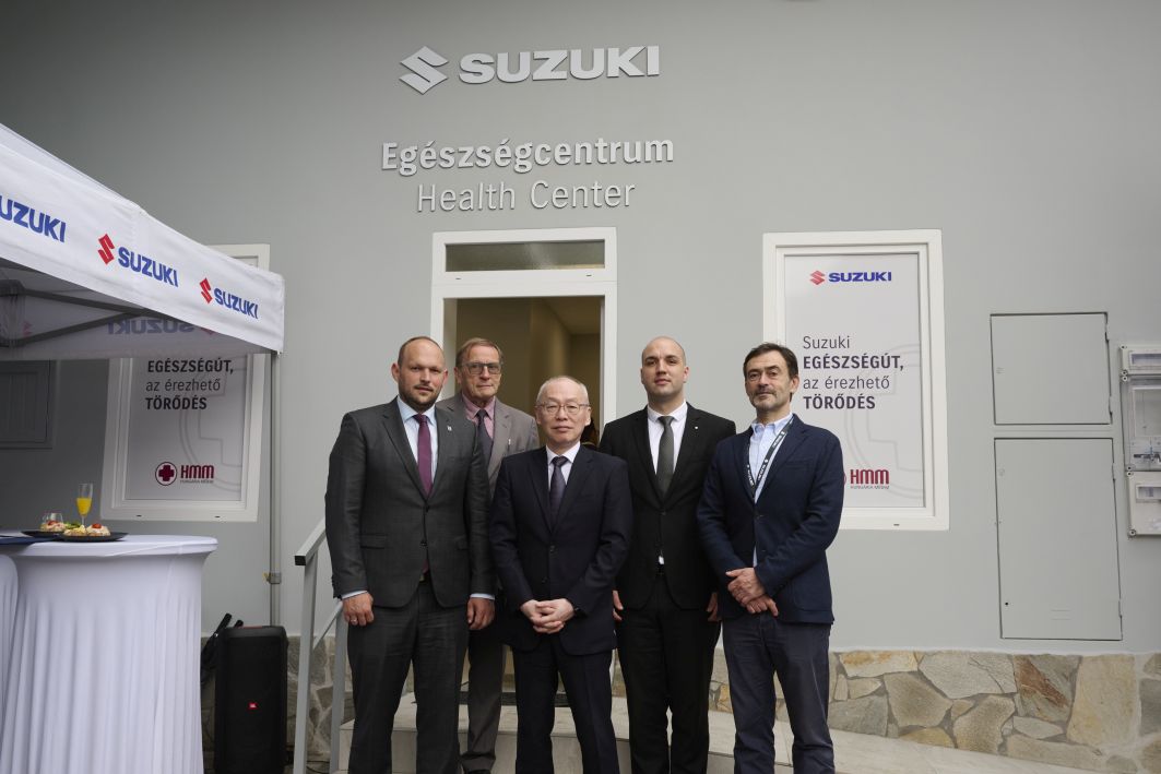 Suzuki Egészségút – Egészségcentrumot adott át a Magyar Suzuki Esztergomban - Magyar Suzuki Zrt